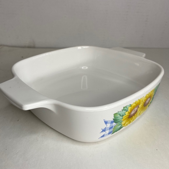 Corningware | Kitchen | Vintage Corning Ware Sunsations Sunflower 99697 Casserole Dish A1b No ...